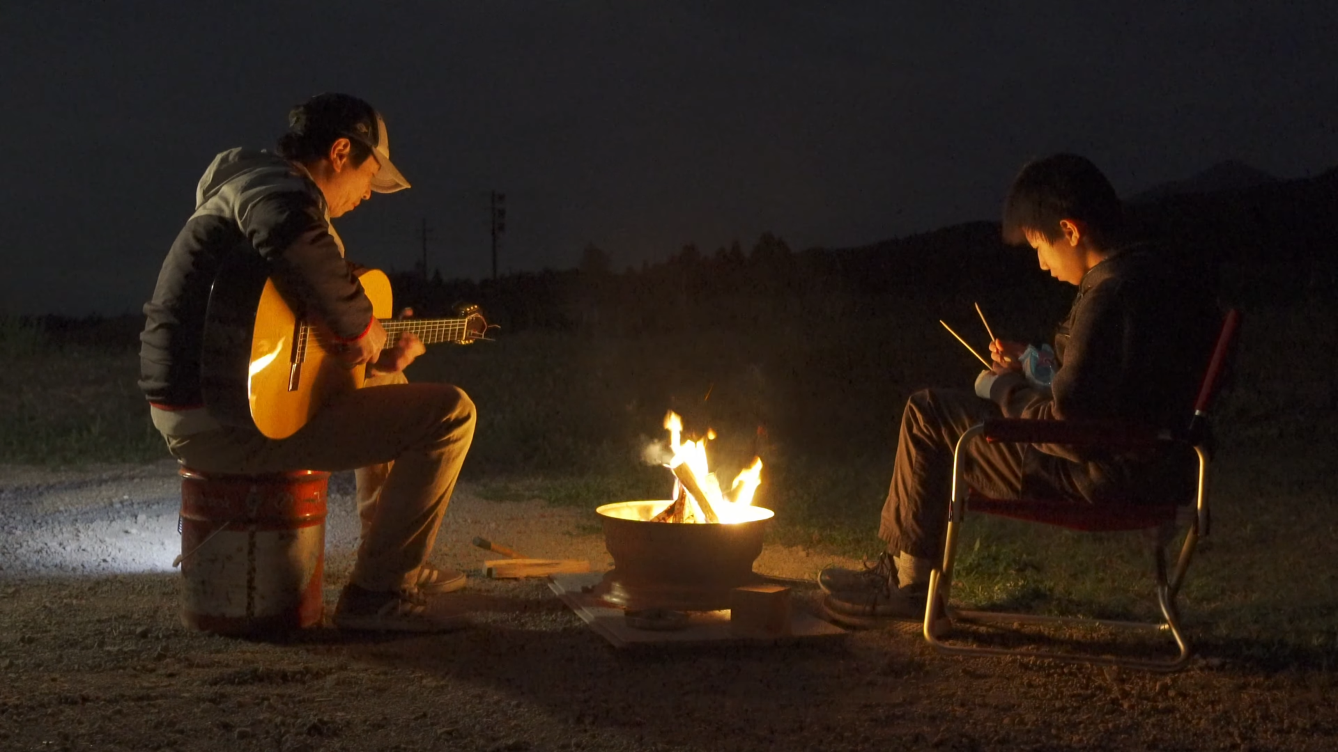 Starry night 星空の下で過ごす親子 | Star Timelaps 星空 タイムラプス - 旅するSaruko